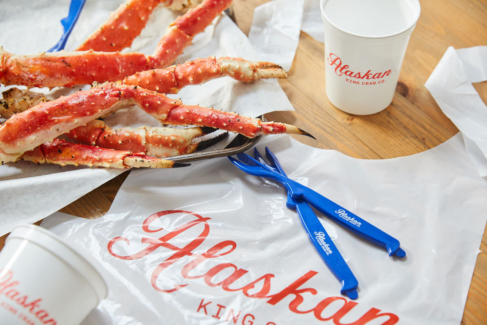 How to Crack Your Crab Legs Like an Expert – Alaskan King Crab Co.